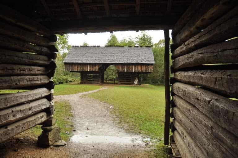A Guide to Visiting the Cades Cove Scenic Loop